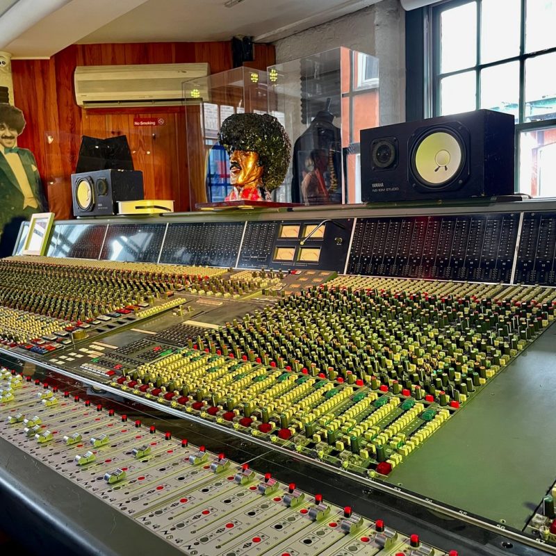 Wall of Fame | Irish Rock 'n' Roll Museum